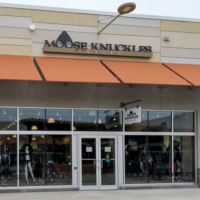 Moose Knuckles Warehouse Sale, Toronto, January 2026